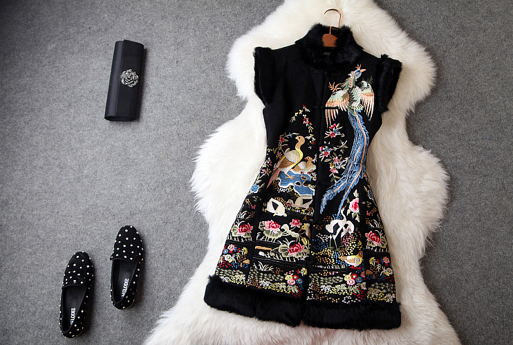 Qiu Dong Outfit To Restore Ancient Ways About Embroidery Rabbit Wool ...